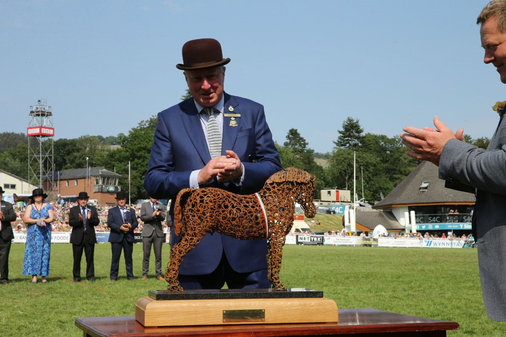 Harry Fetherstonhaugh Steps Down - Welsh Country