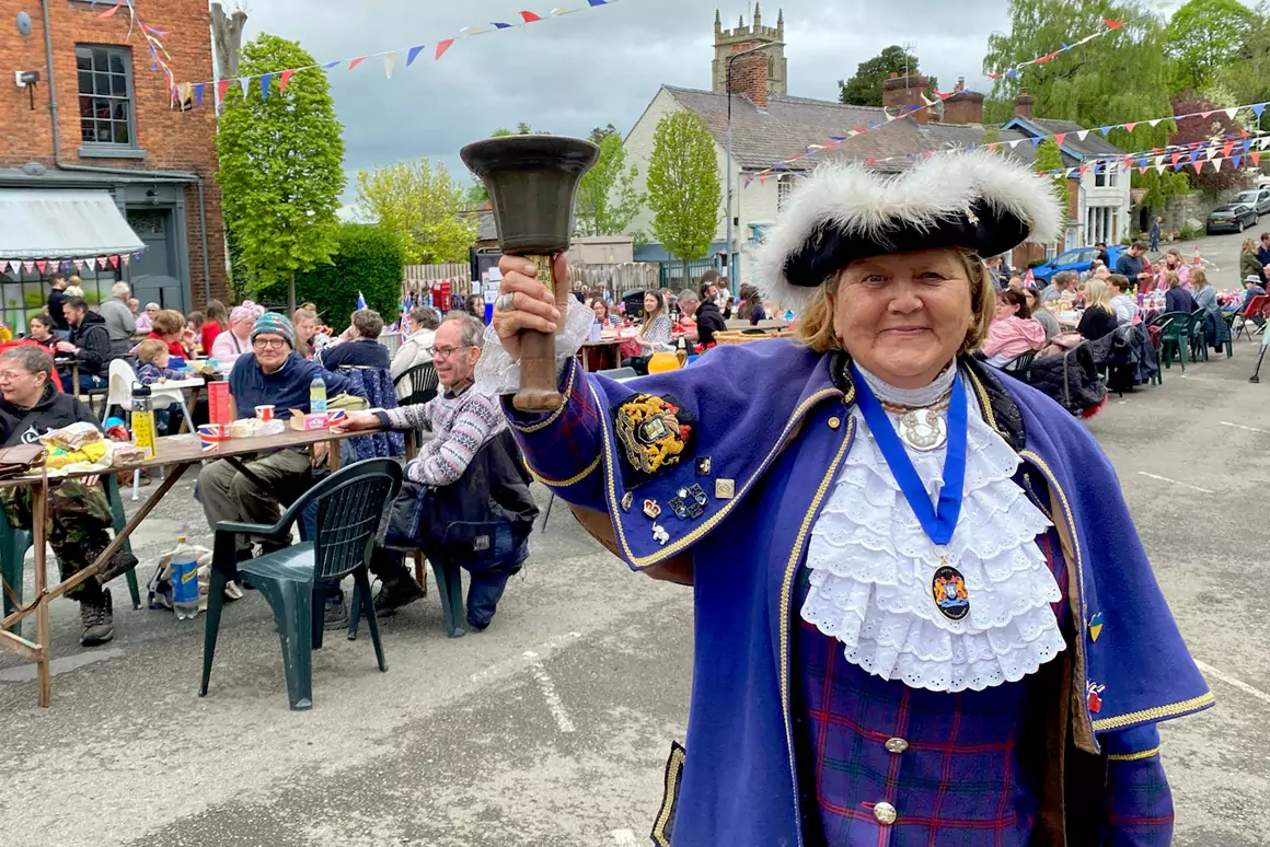 Oyes, Oyes! World’s Best Town Criers to Compete in Montgomery | Welsh ...